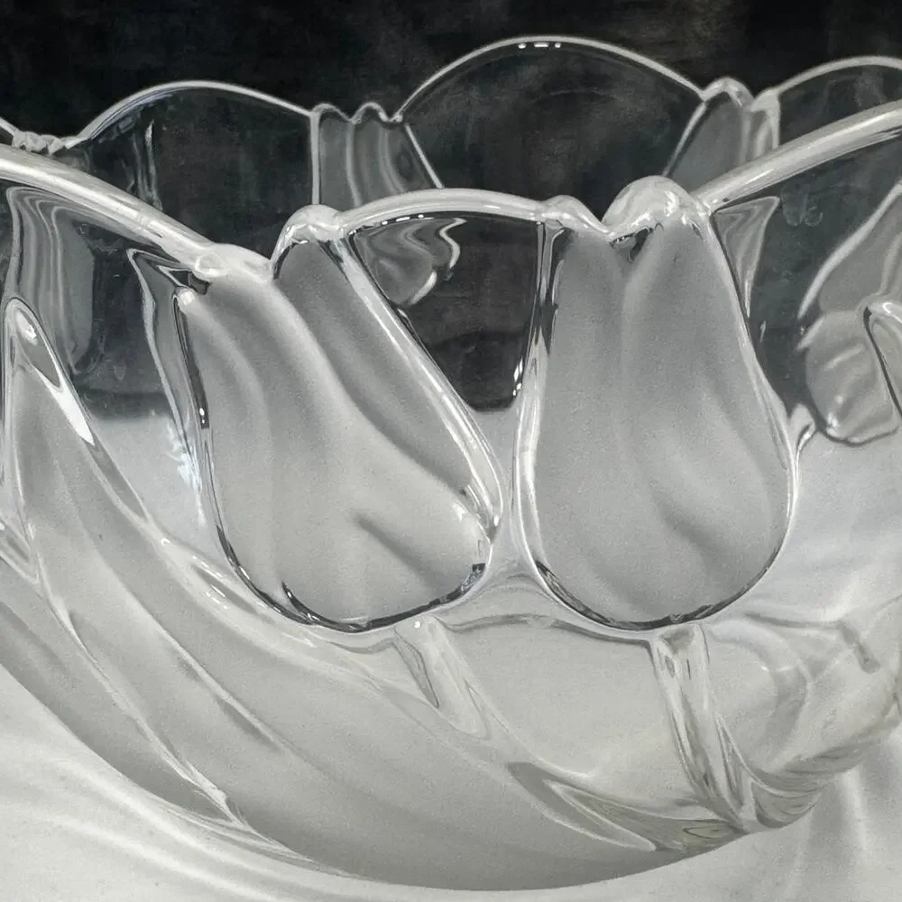 Mikasa | Accents | Vintage Mikasa Scalloped Tulip Bowl 75 Frosted Glass ...